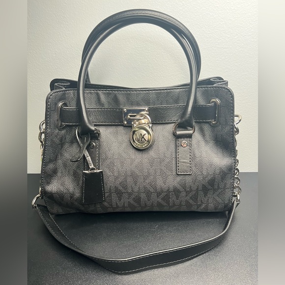 Michael Kors | Bags | Michael Kors Hamilton Black Signature Ew Satchel ...